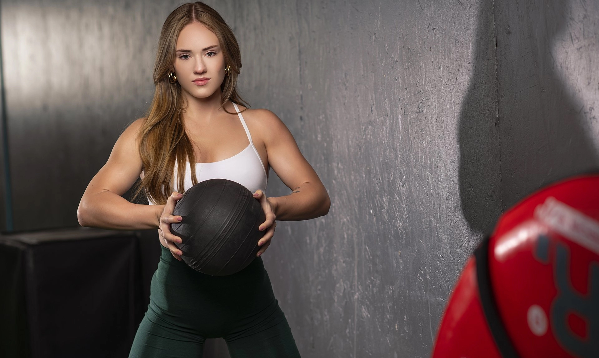 Gym Etiquette 101: Top 10 Rules for a Respectful Gym